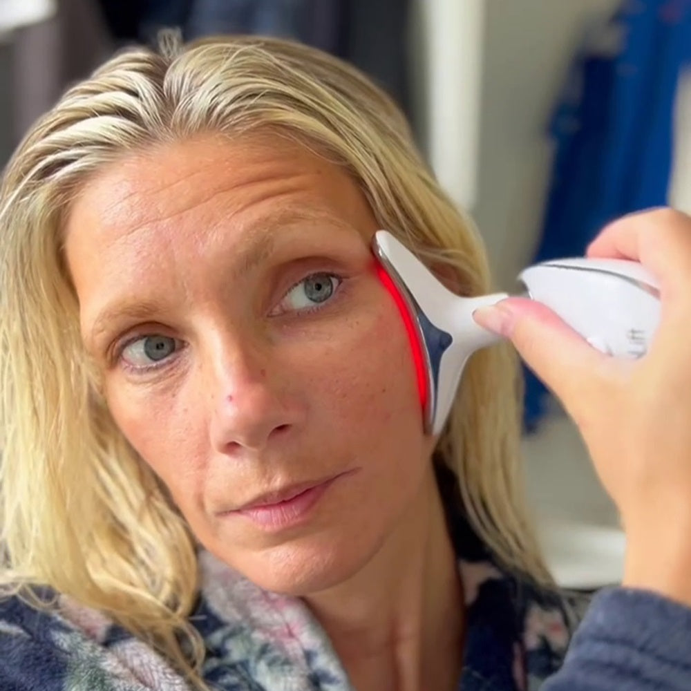 GloLift Face & Neck 7-LED EMS Rejuvenator Tool | Beautaholics UK